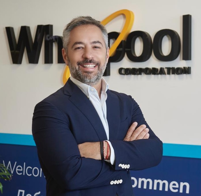 Martín Castro; Gerente General de la Región Sur - Whirlpool - GhidiniRodil